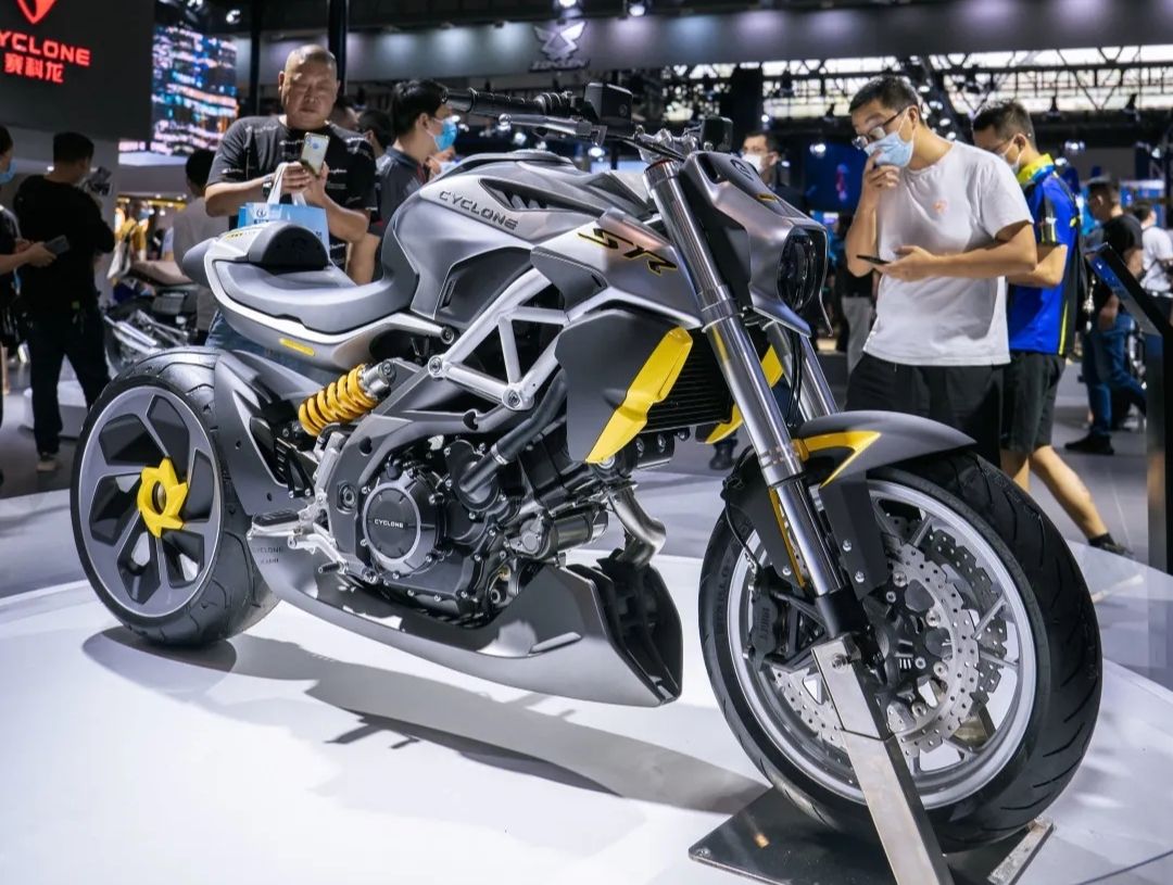 The appearance is like a strange animal, interpretation of Cyclo 1000cc ...