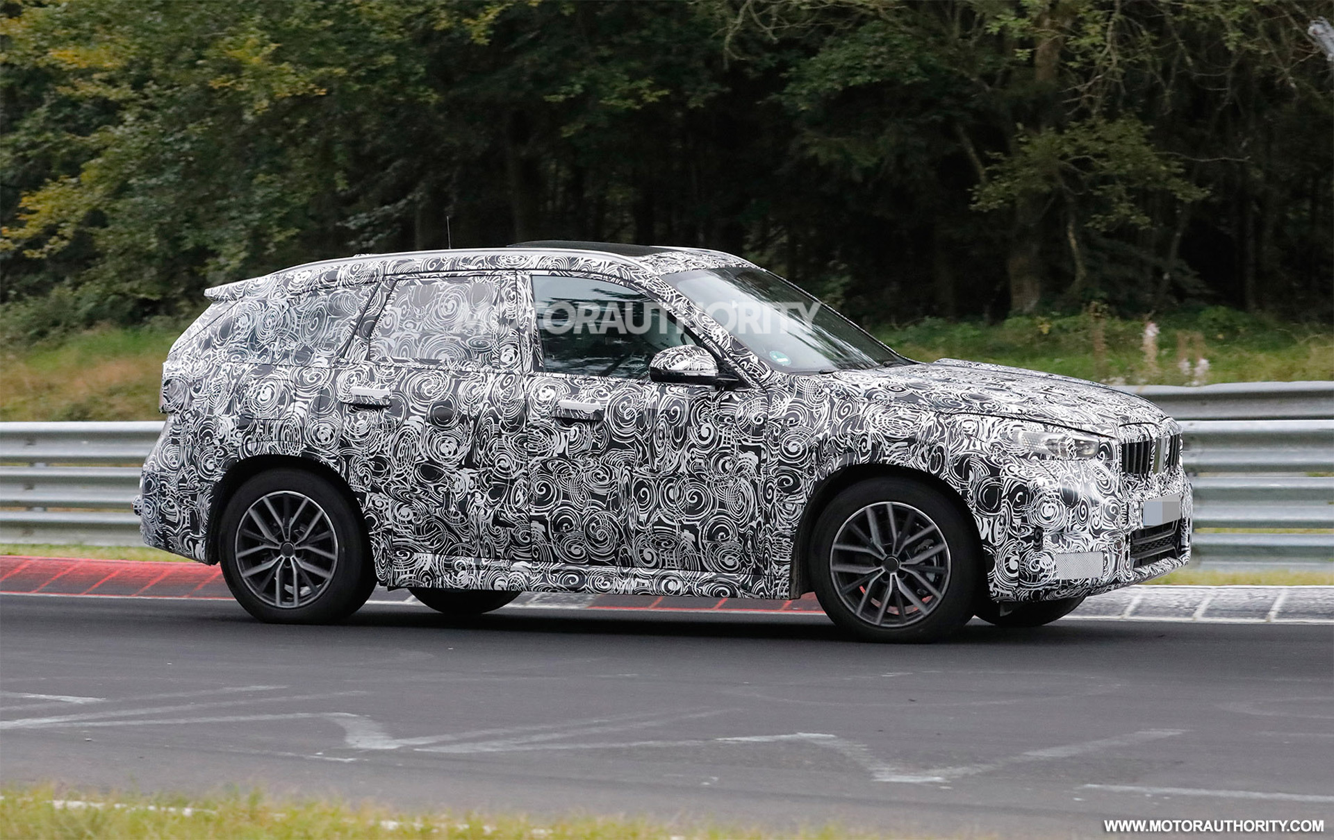 Will use the new FAAR platform to create BMW X1 spy photos exposure - iNEWS