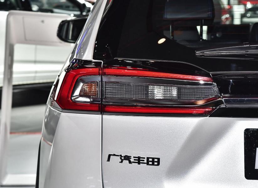 The first choice for family cars, Toyota Veranda, how does the 2.0L top ...