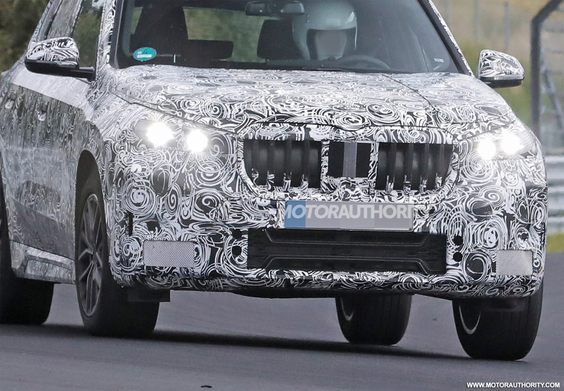 Will use the new FAAR platform to create BMW X1 spy photos exposure - iNEWS