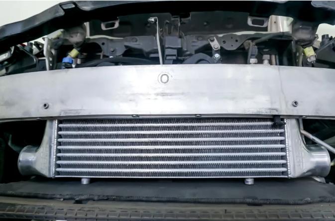 Lexus IS250-2.5L-upgrade GT supercharged - iNEWS