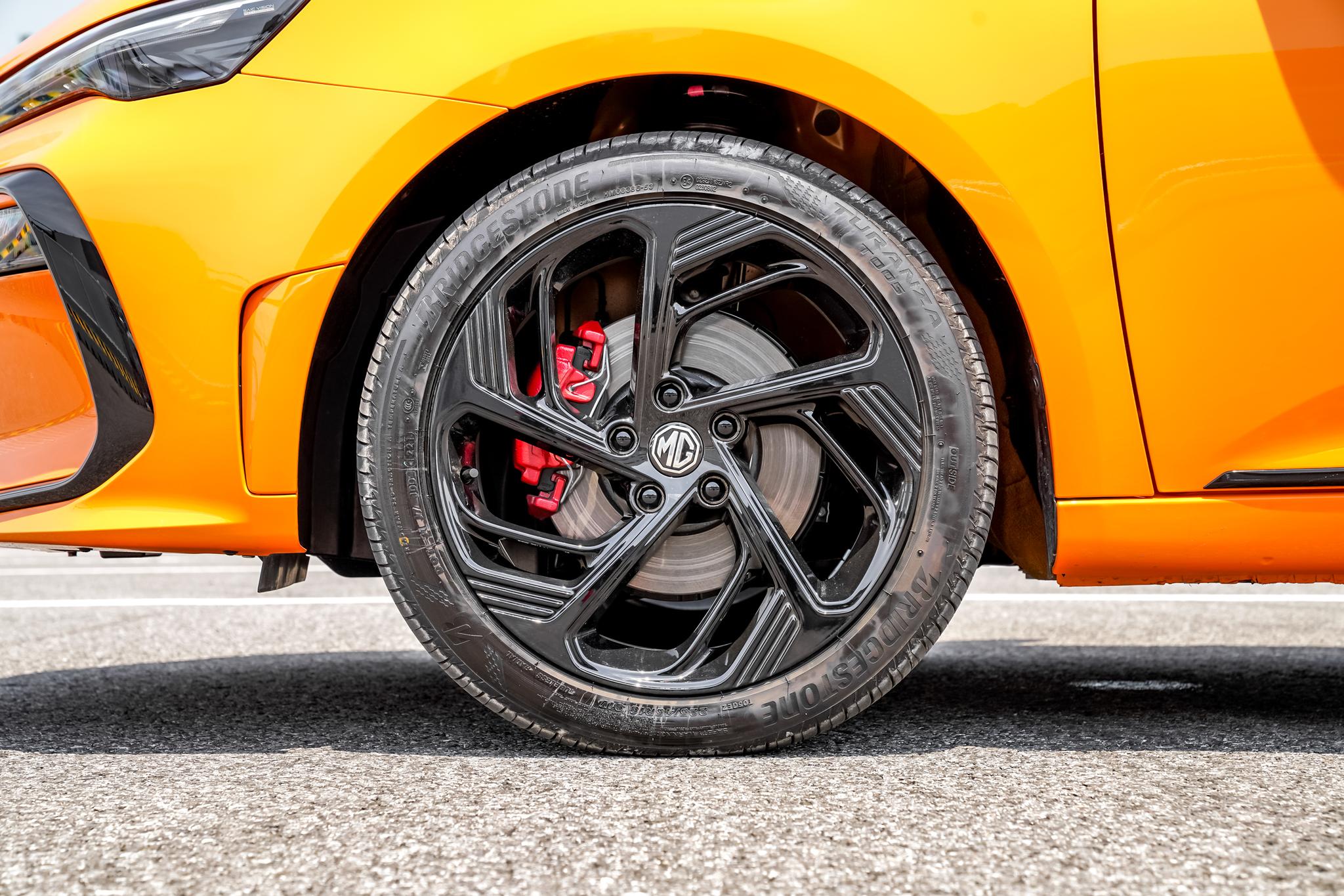 High appearance and great action MG6 PRO is no longer a simple "bubble ...