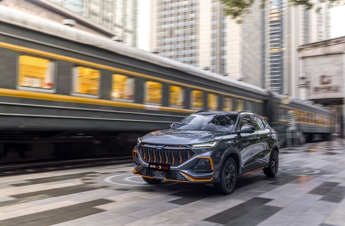Changan Auchan X5 launches orange sports version comes with original ...