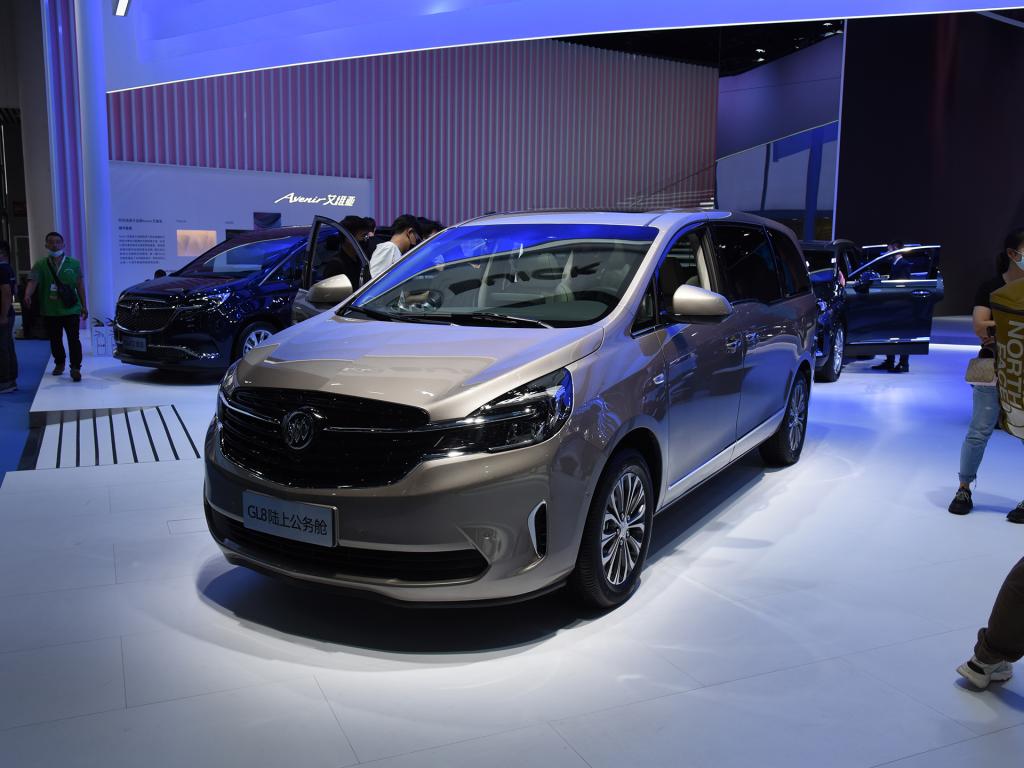 The new Buick GL8 land-based business class with 48V light-hybrid ...