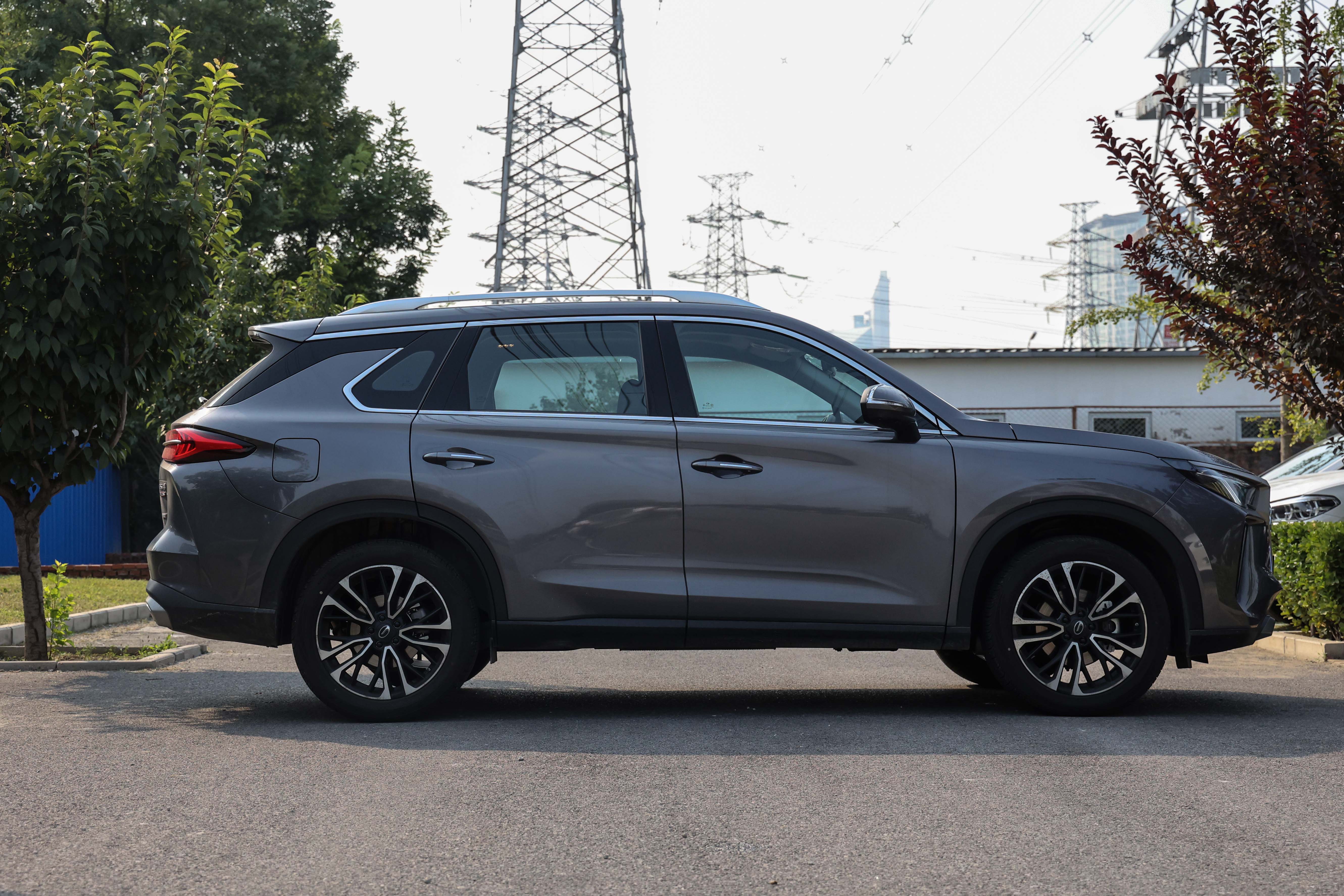 Dynamic driving is surprising, test drive GAC Trumpchi GS4 PLUS - iNEWS