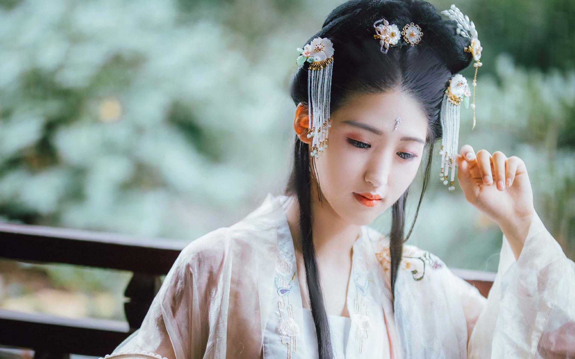 Famous experts say Jinpingmei: Ximenqing's love for Li Ping'er is worth ...