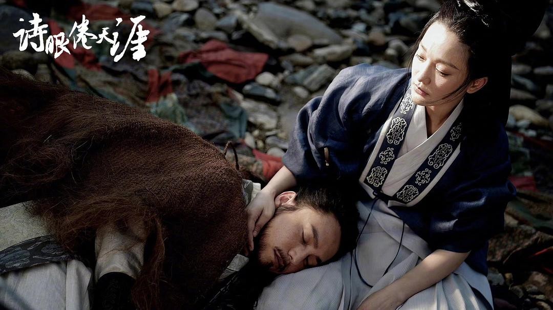 Zhou Xun's makeup photos were exposed 13 years ago. The black-framed ...