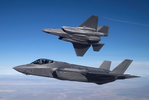 The US Air Force's 1,000 F35 plan failed, the F22's retirement is imminent, and the Chinese J-20 ...