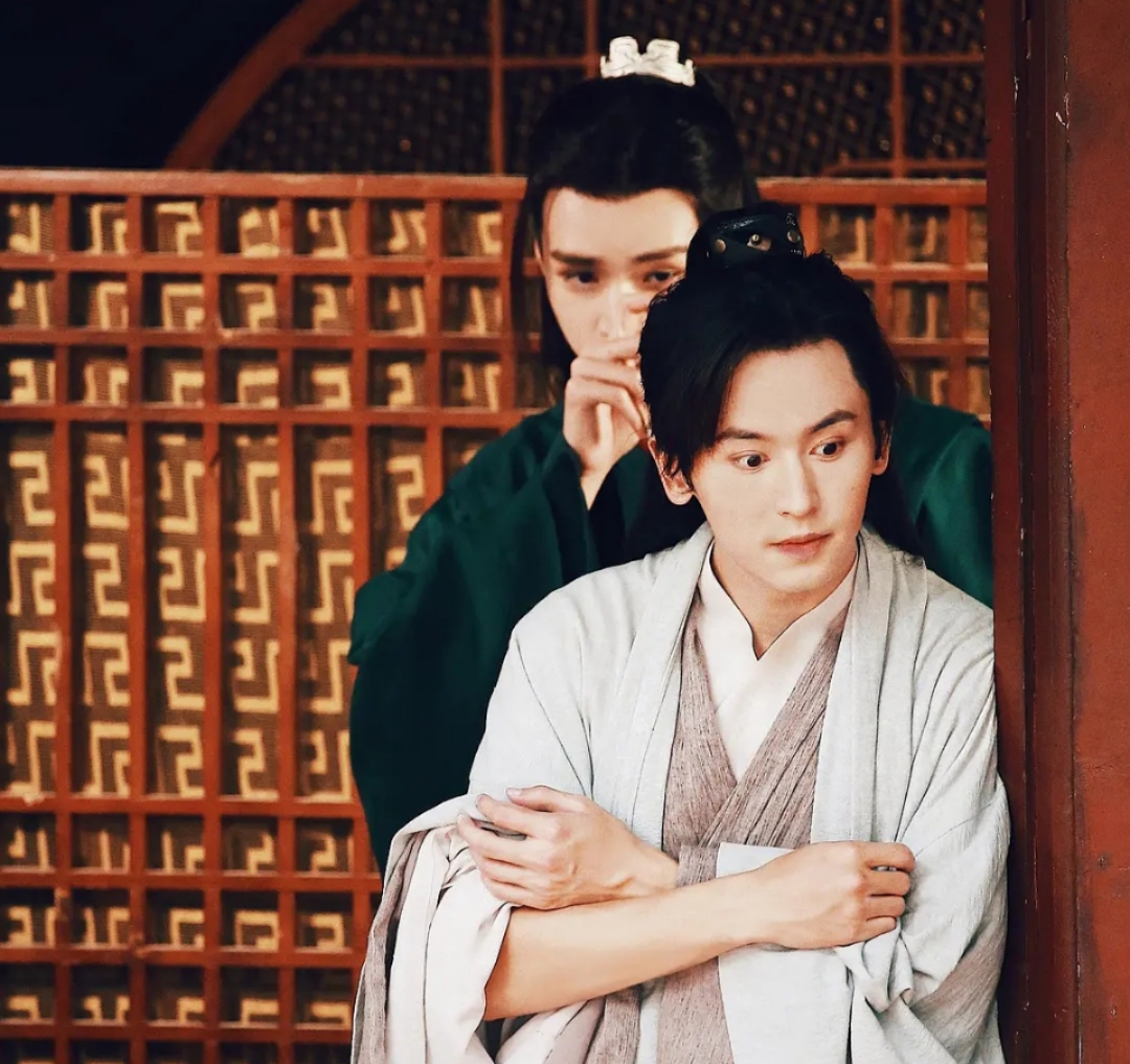 Zhang Zhehan was exposed to propose to Wang Peiwen?Hua Chenyu and Wu Yifan collapsed houses one ...