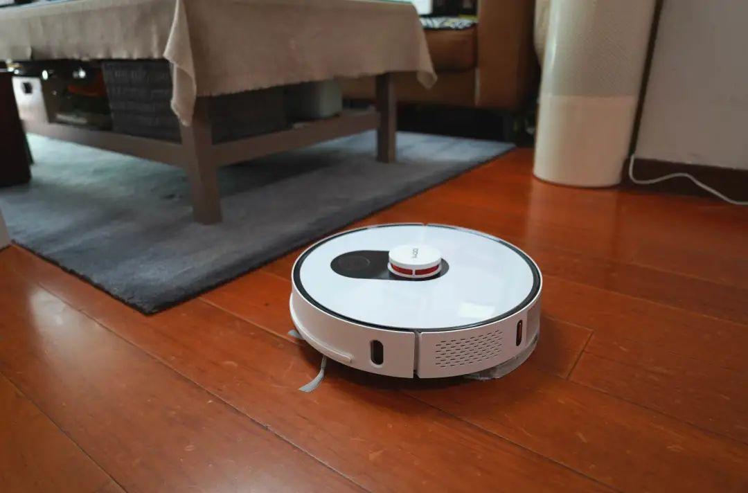 Ruimi sweeping robot meets household cleaning needs and frees hands to ...