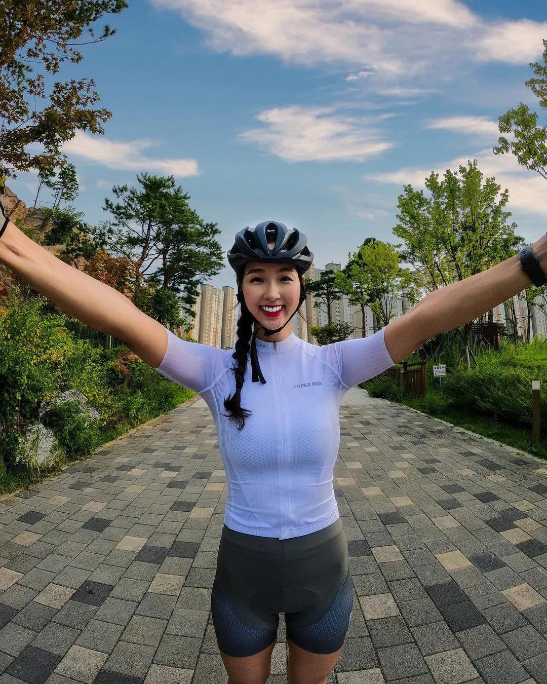 The most temperamental cyclist, beautiful Jenny Min Rho from Korea - iNEWS