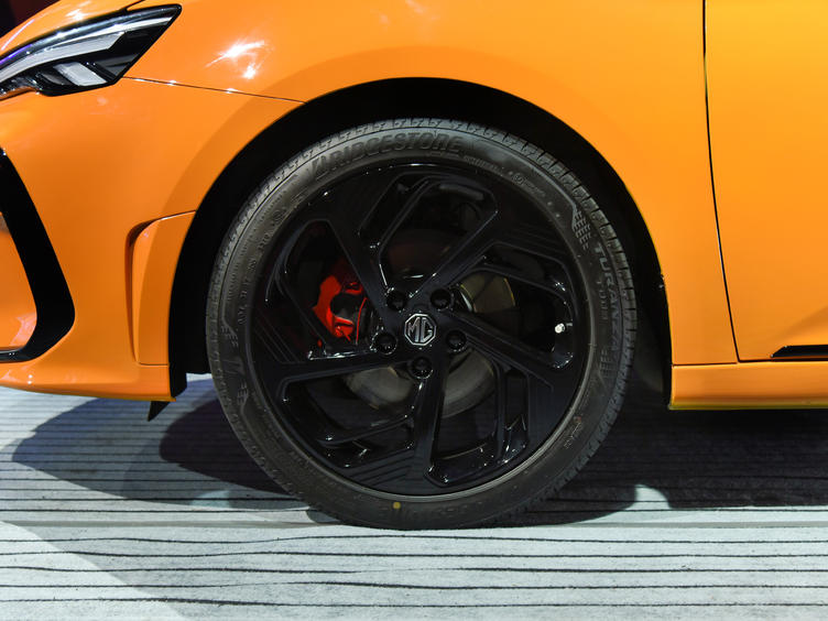 The new MG 6 PRO comes on the market, with a sports kit/big tail, with ...