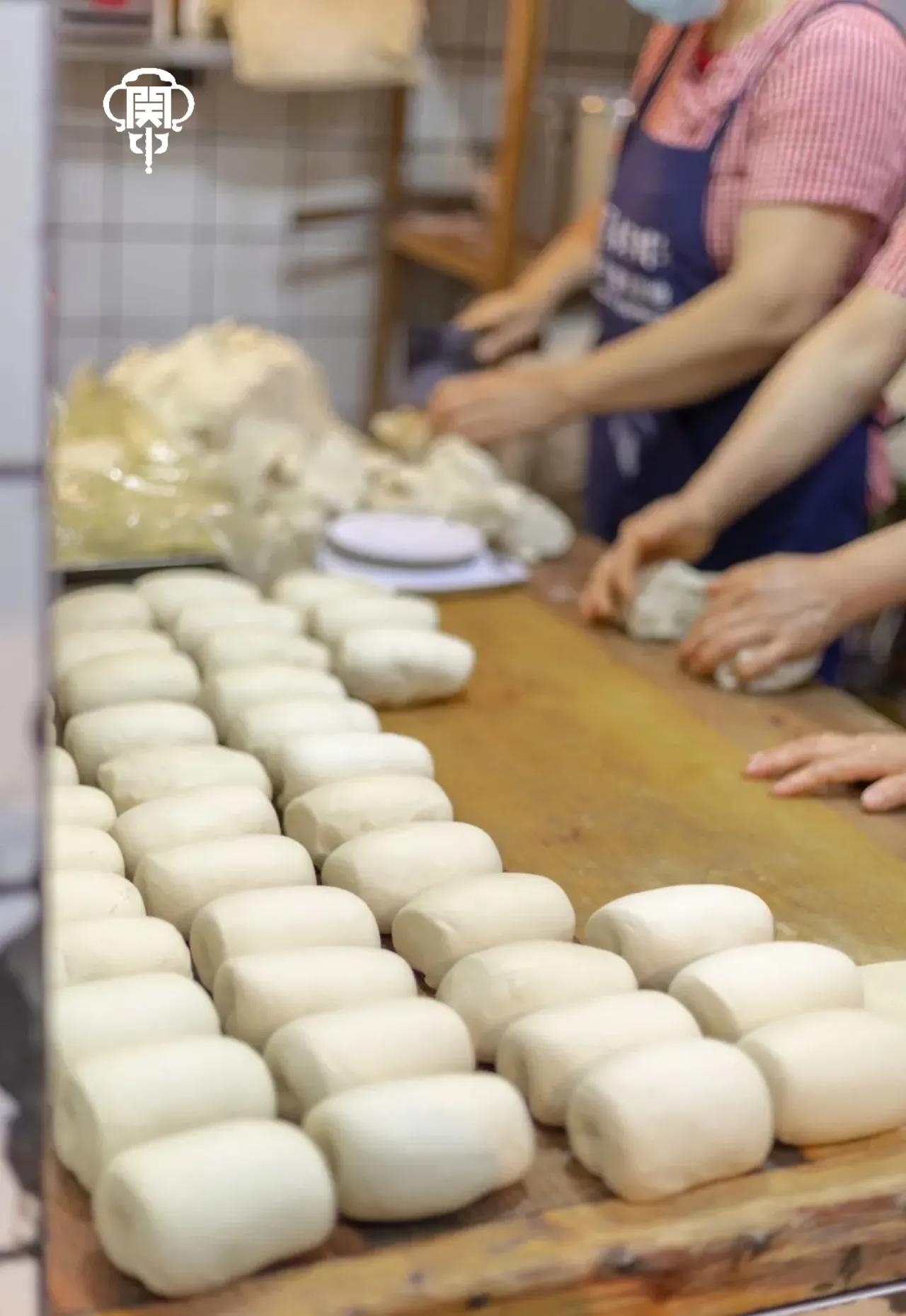 In Xi'an, eating a bowl of donkey hoof noodles is a comfort - iNEWS