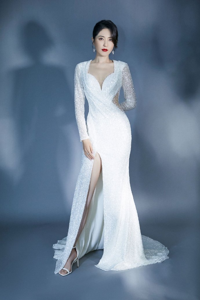 Appreciation of 10 most beautiful photos of actress Zeng Li after 70 ...