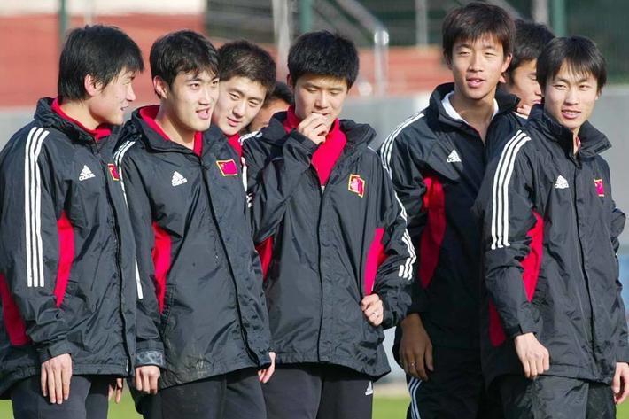 "Yan Million" Yan Song Recorded by Dalian Famous Soccer Player - iNEWS