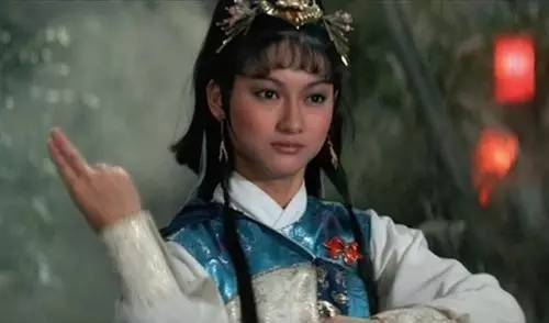 Hui Ying Honggui is a descendant of Cixi, but she has been reduced to ...