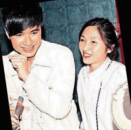 Four Hong Kong male stars who make people believe in love, holding ...
