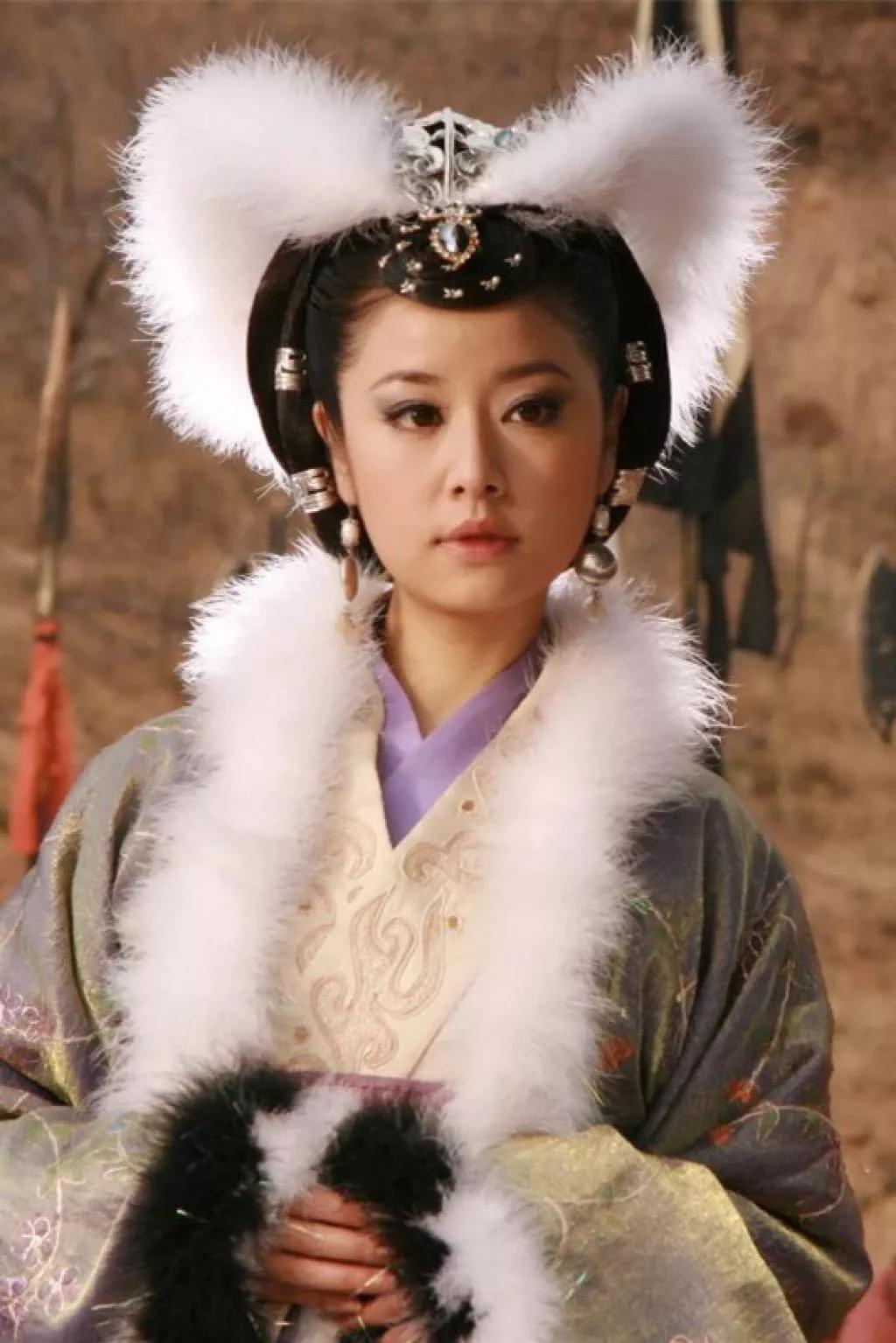 Talking about the fox (Su Yi) - iNEWS