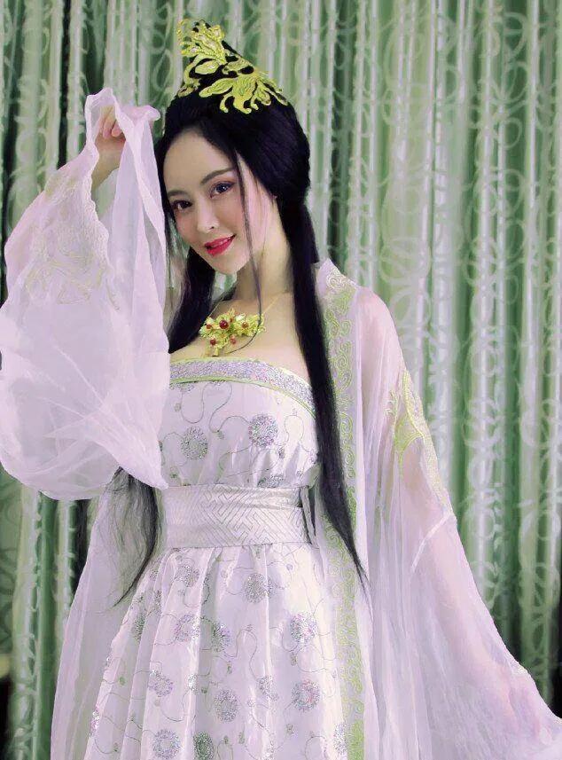 Sister Hammer-Pan Chunchun - iNEWS