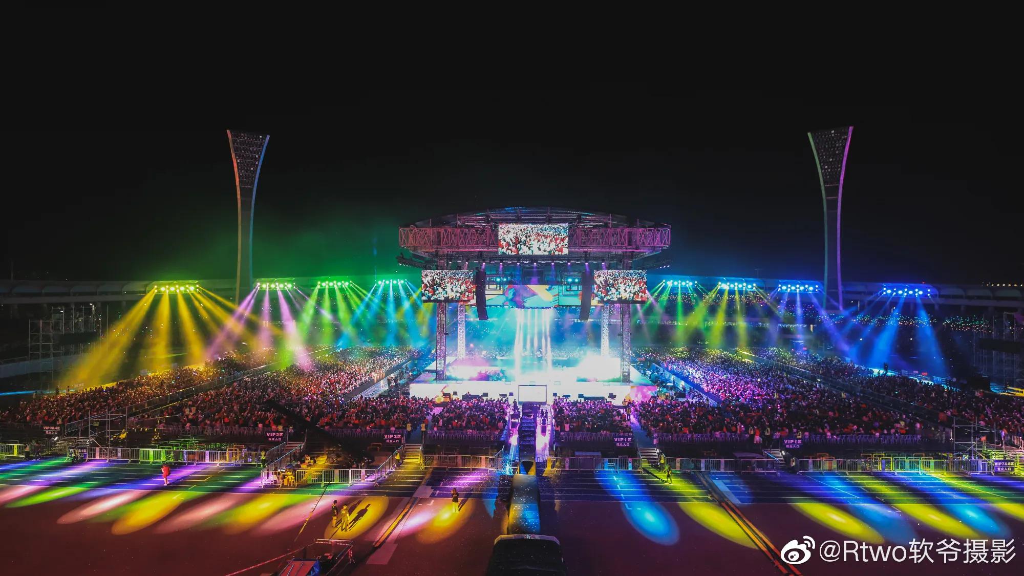 Hua Chenyu, a leader in the Chinese music scene-top concerts and top ...