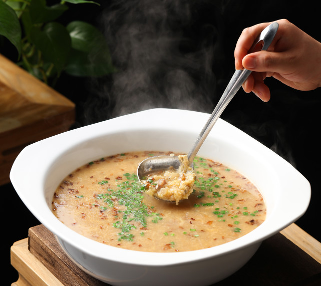 A feast for taste buds-prawn seafood lump soup - iNEWS