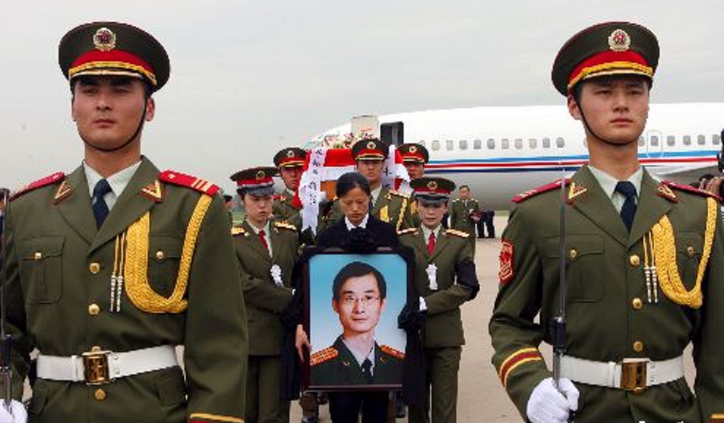 Israel started fighting again and killed Chinese soldiers!The hero fell ...