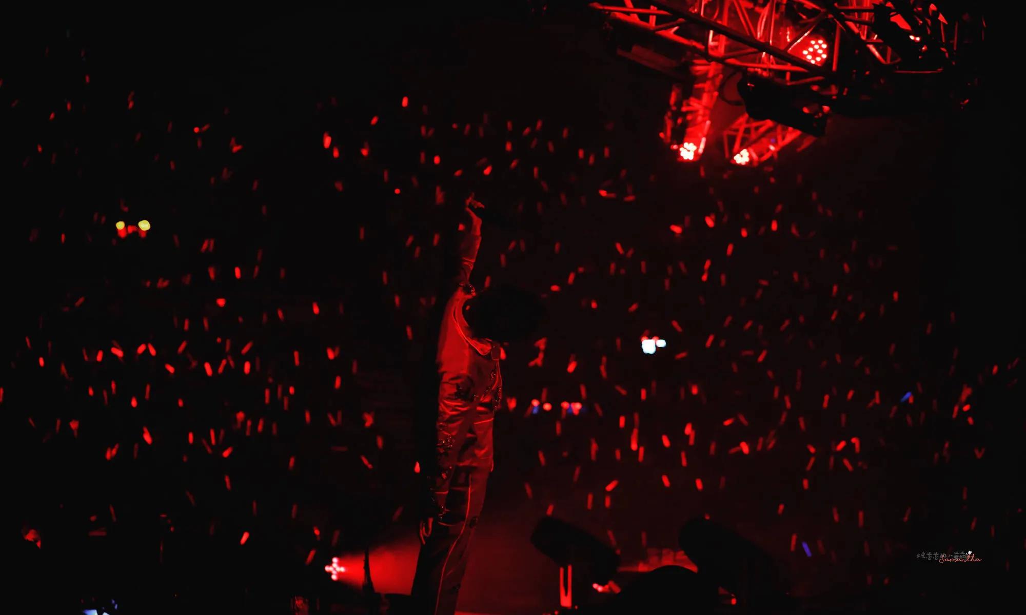 You are always red, I will accompany you always red - iNEWS