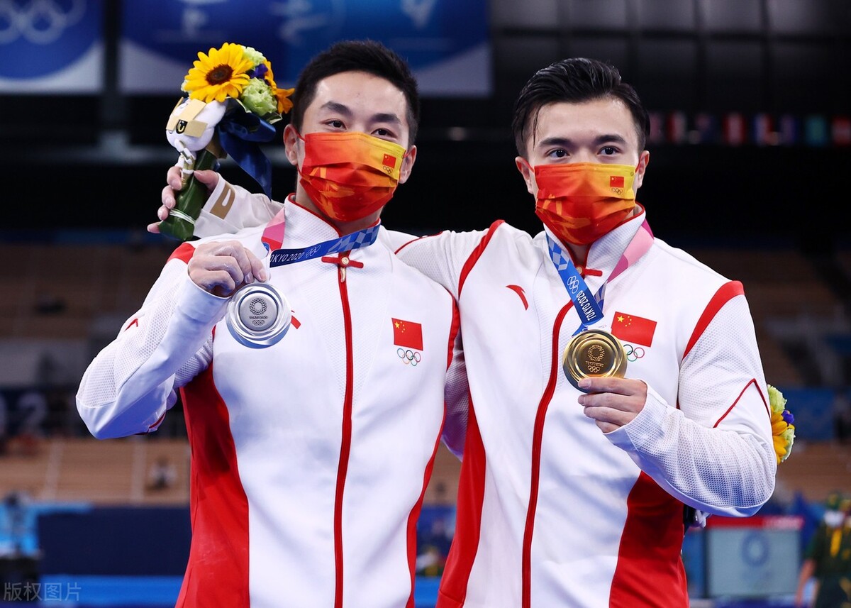 The gymnastics team helped Sun Wei's wife solve the set-up and the ...