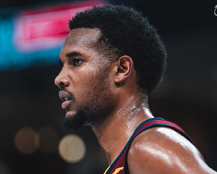 101-95!The flower show broke out with 17 points, leading the team to ...