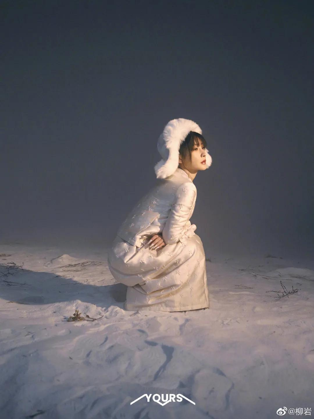 Chinese movie star singer Liu Yan - iNEWS