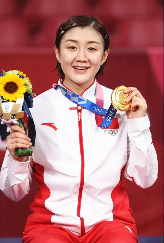 26-year-old ping-pong goddess Chen Meng, wearing sportswear is sassy ...