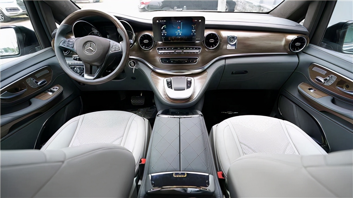 Mercedes-Benz V260L high-top Bach VS680, silver and black two-color customization, full of ...