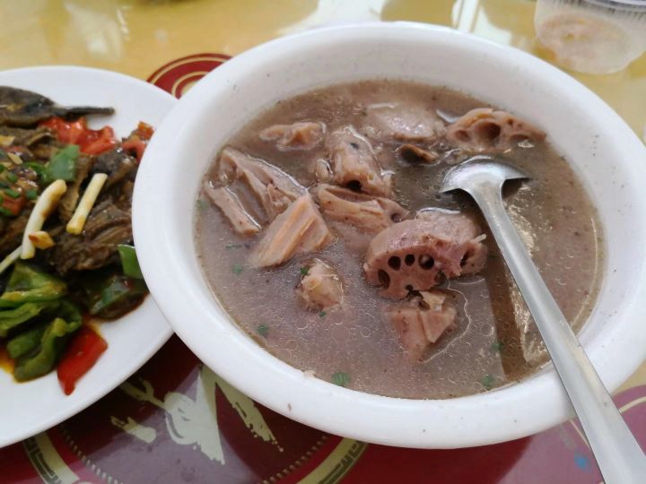 Scenery of Honghu Lake, the largest lake in Hubei - iNEWS