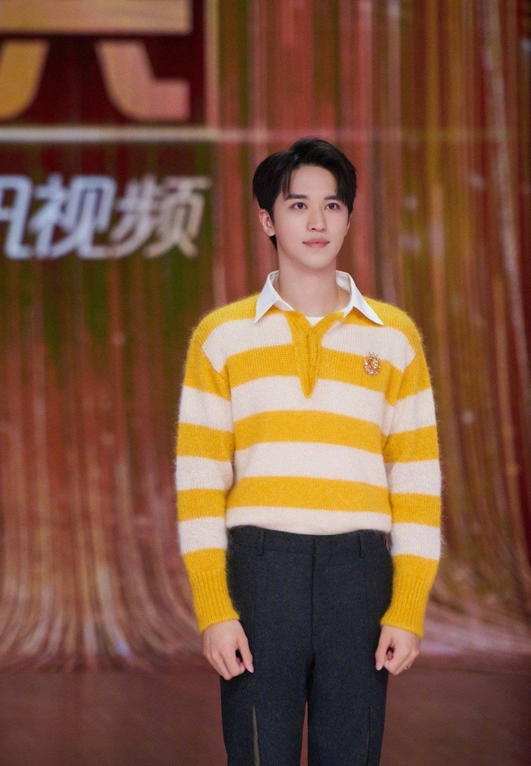 Light Picking Ceremony: Liu Yifei, Yang Mi, Xiao Zhan, Xu Kaire ...