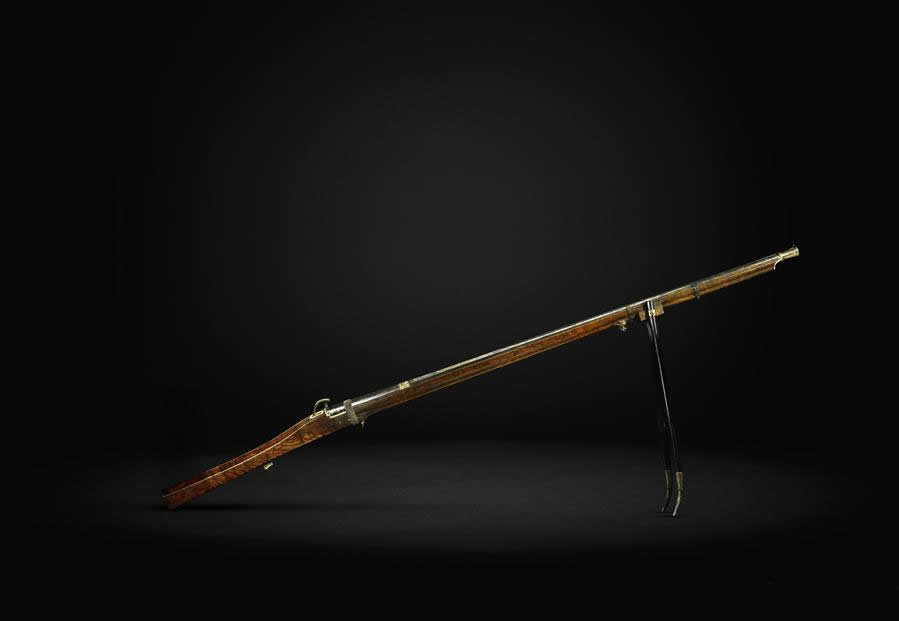 The most expensive firearm in the world-Golden Sand Eagle is nothing ...