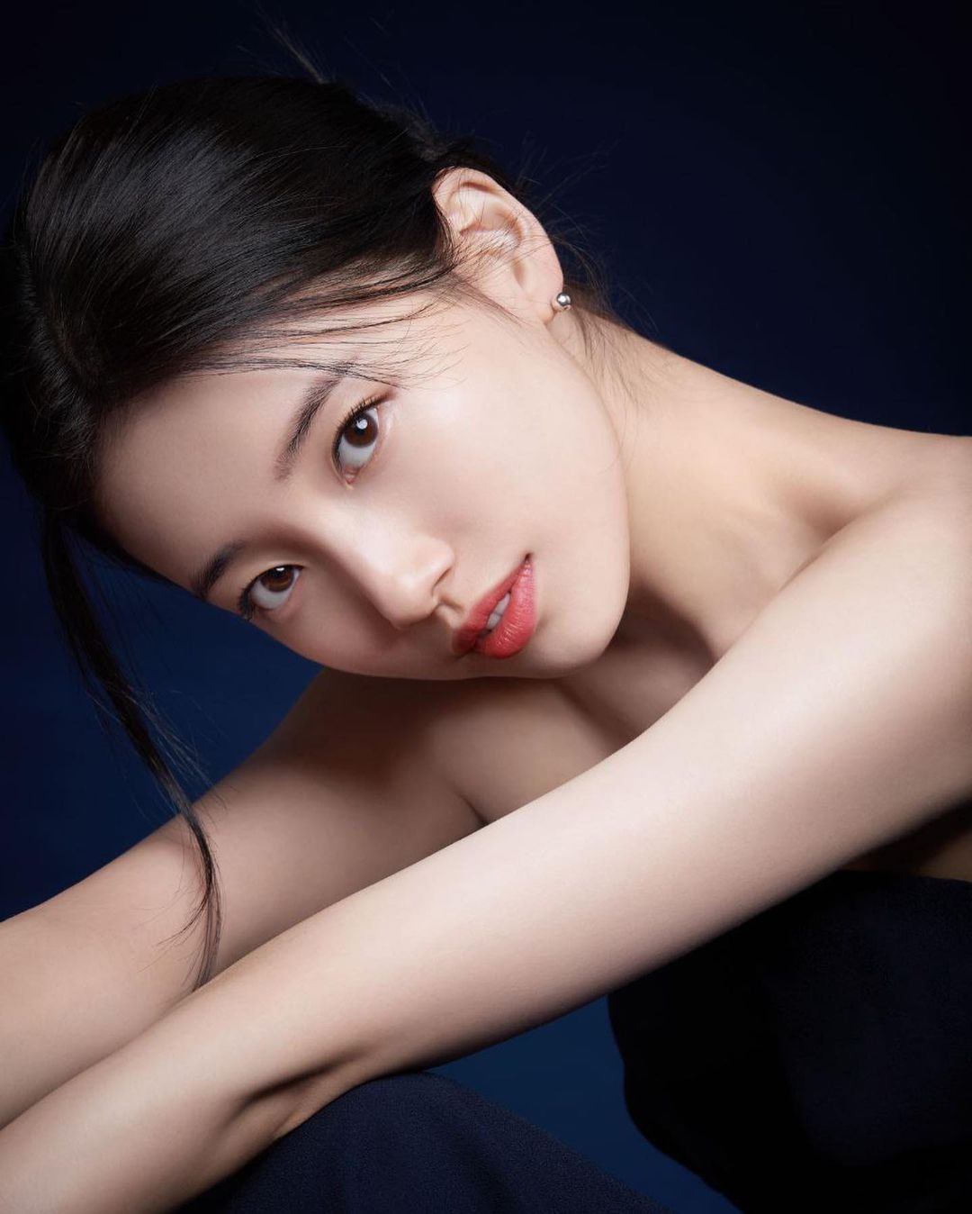 Suzy wishes you a happy birthday - iNEWS