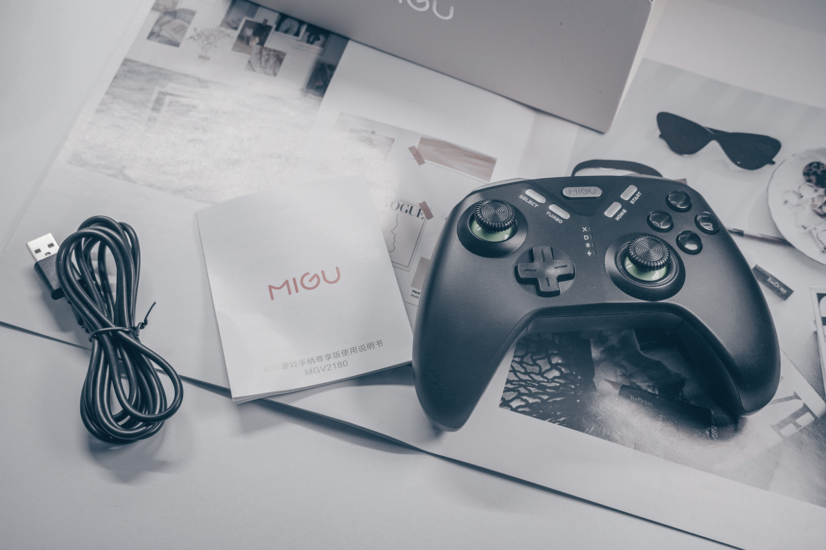 Comfortable grip, multiple connection methods-Migu gamepad exclusive ...