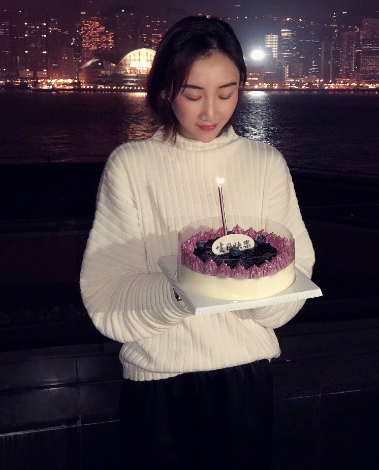 "Princess Trampoline" He Wenna is so good at wearing it, she wears 160 ...