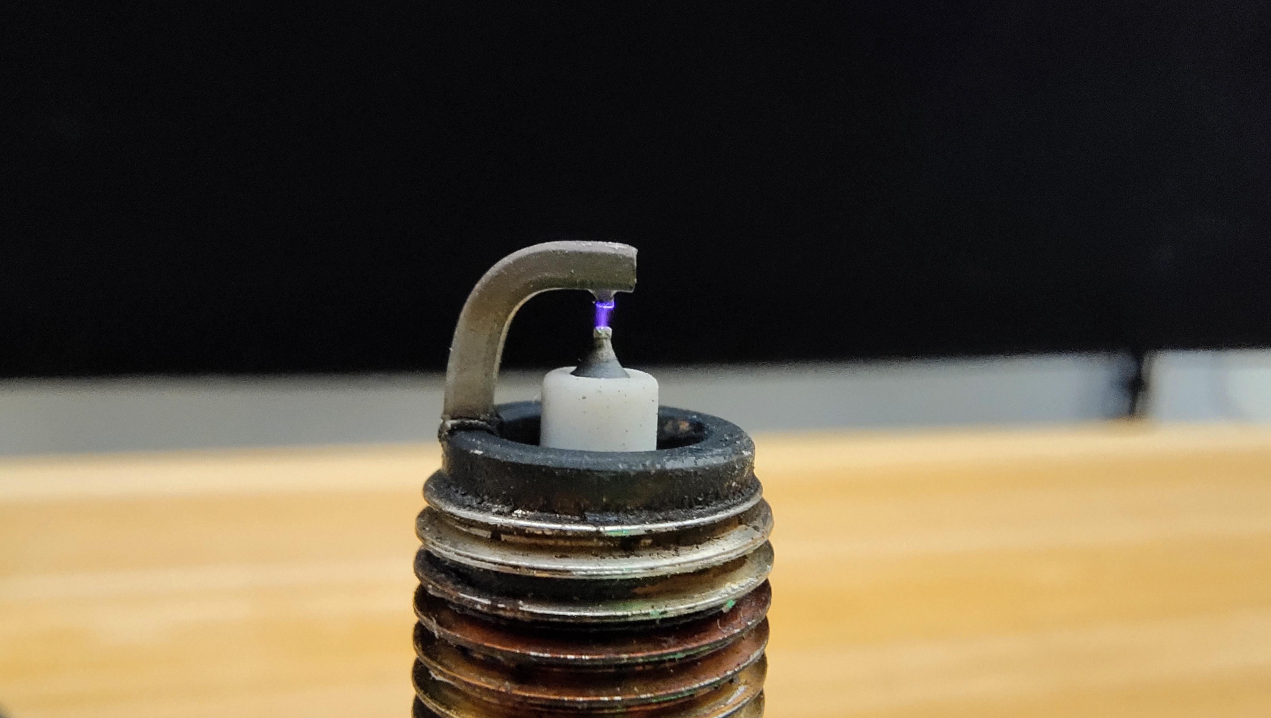 Still changing spark plugs at 3W kilometers?What do you think of the ...