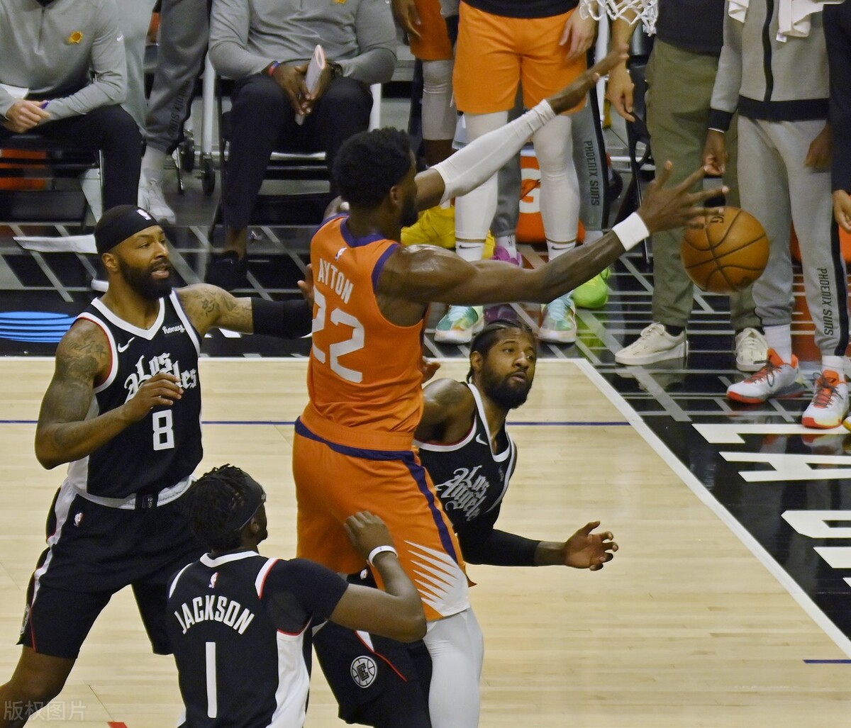 The champion who was questioned for 3 years now shines in the playoffs ...