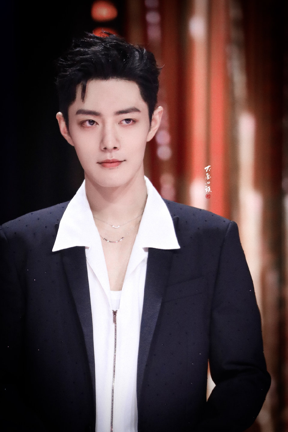 Xiao Zhan at the light gathering ceremony, Yan Lun talks, how can he be ...