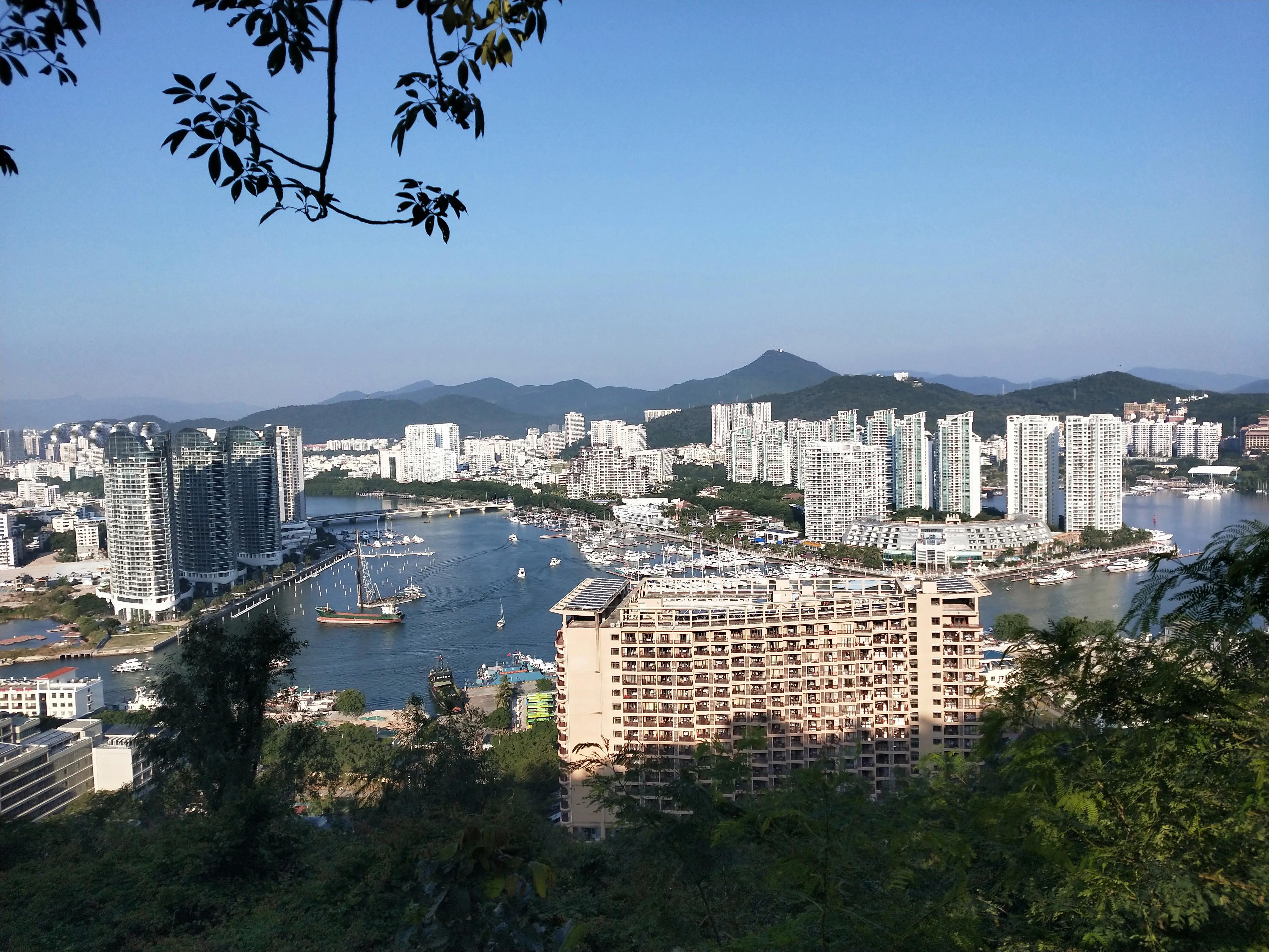 The only place to watch the sunset in Sanya - iNEWS