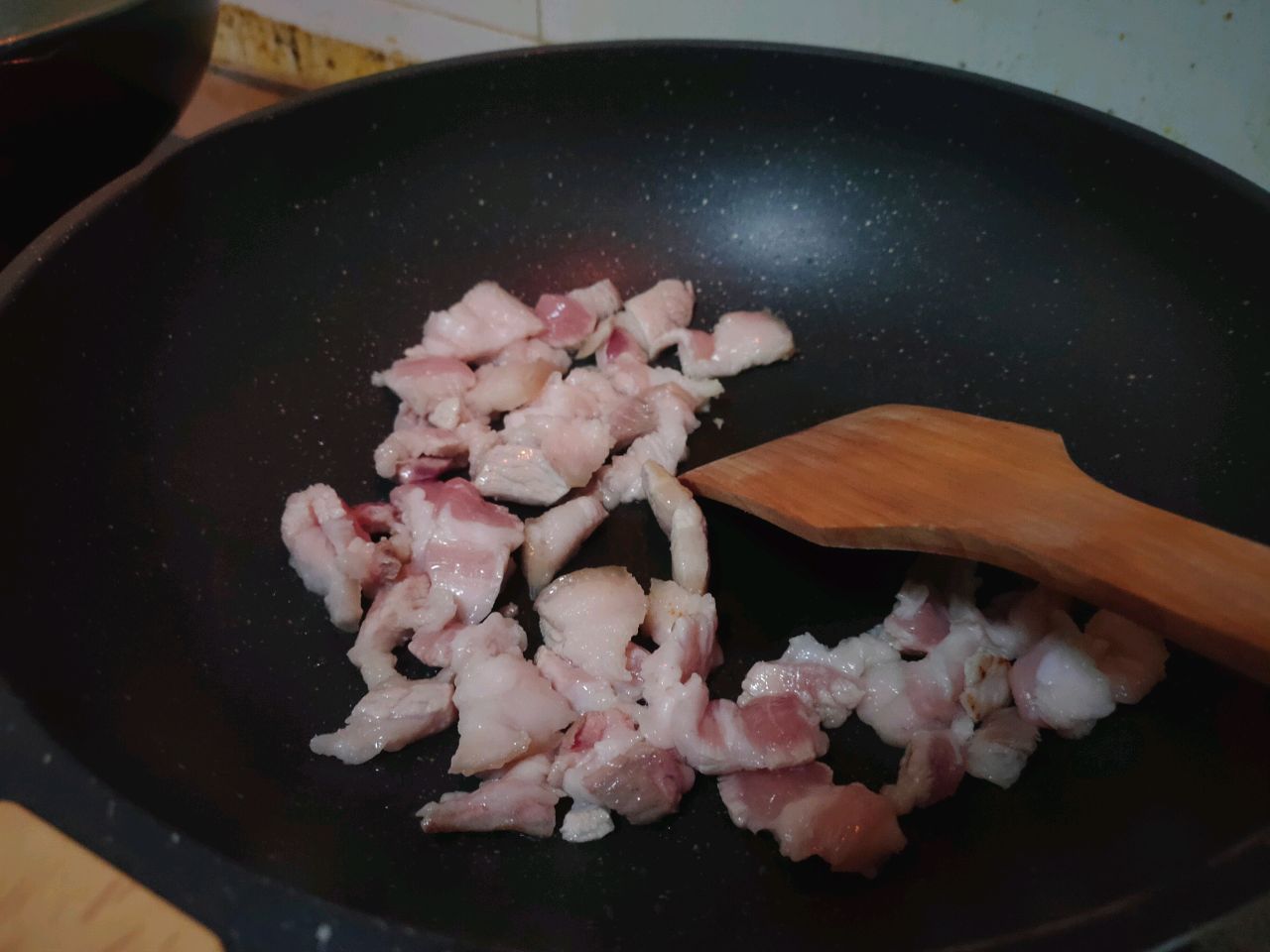 Appetizing small stir-fry: dry pot Chiba tofu, spicy and salty, soft ...