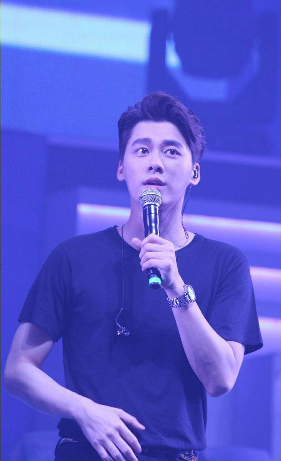 Li Yifeng plays the young Mao Zedong in the new movie. It really seems ...