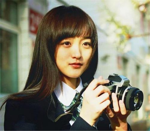 He Hongshan, 34, is known as "Little Zhou Xun". Can you hate her "bad ...