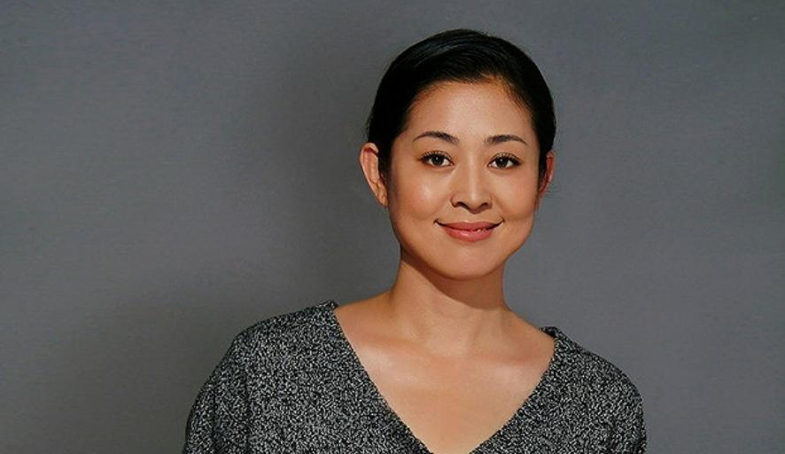 Ni Ping and her third-married husband are longer and more like each ...