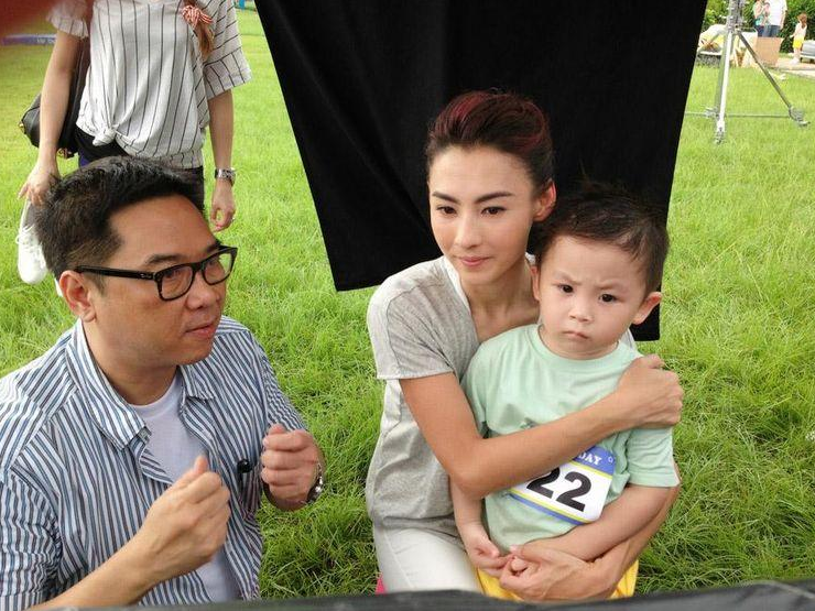 Zhang Bo Zhi three birth son's birth certificate is exposed! The father ...