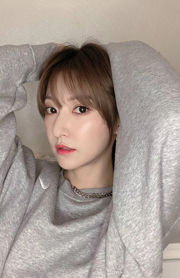 Treasure girl!He confessed in the backlight, full of aura, "old actor ...