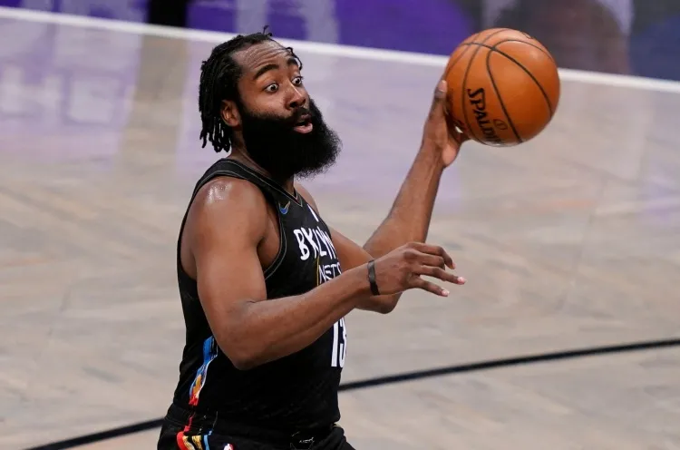 25 7 17! Harden with hurt, Griffin this scene is moving - iNEWS