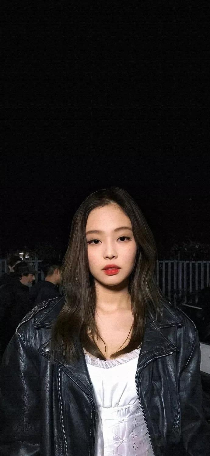 Celebrity Wallpaper: Kim Ji Ni - iNEWS